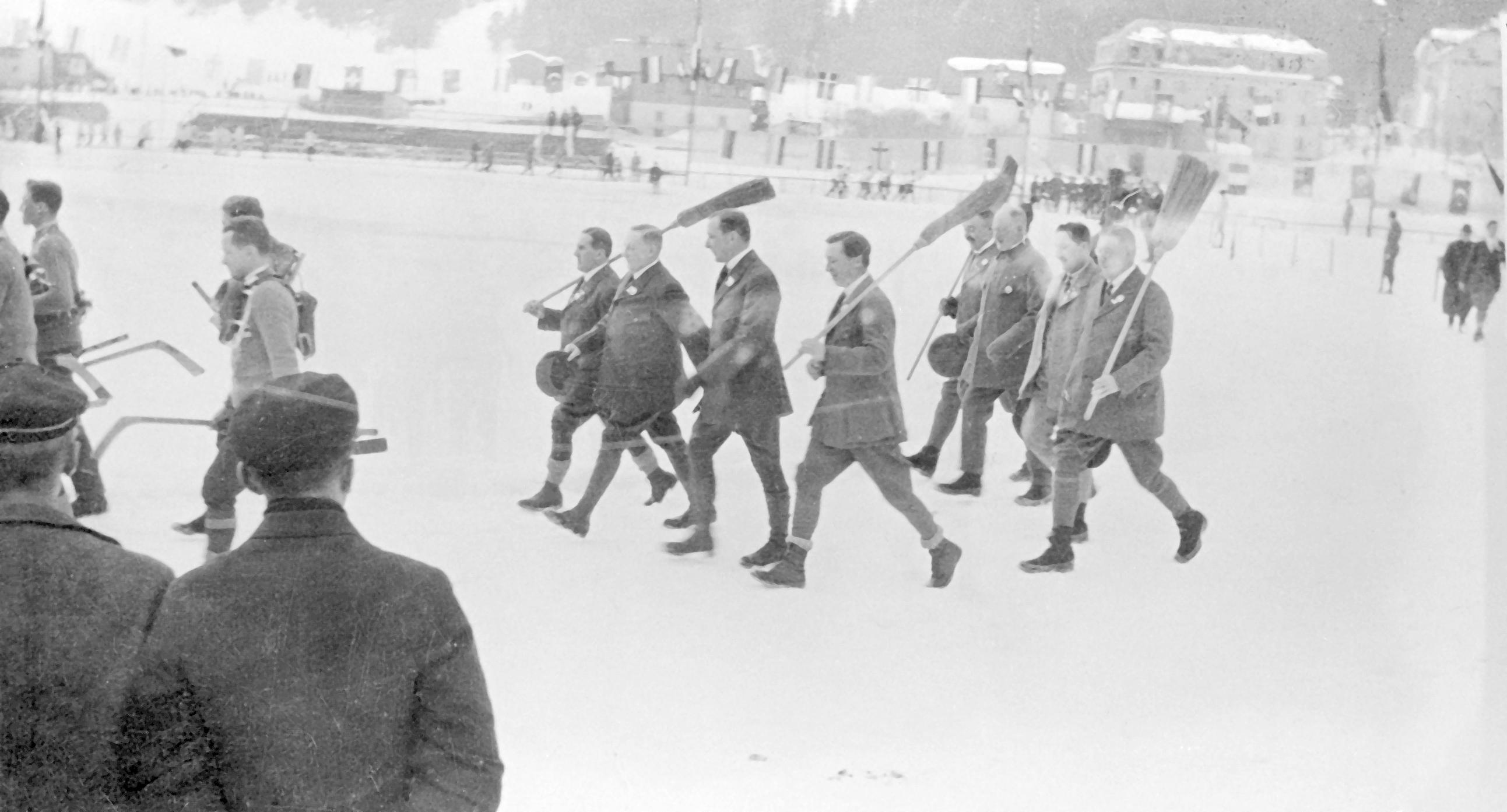 1924 : The first Winter Olympic Games : Chamonix Mont Blanc